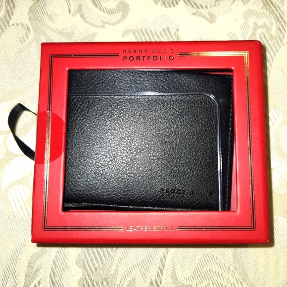 Perry Ellis | Accessories | Perry Ellis Mens Wallet Prtfolio Leather ...